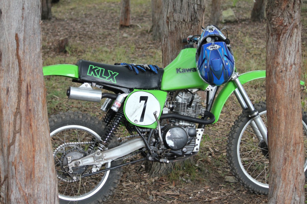 Kawasaki KLX 250 - Motorsport Retro