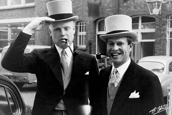 Video: A Lap of Le Mans with Mike Hawthorn - Motorsport Retro