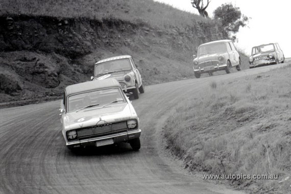 AP6/VC Valiant V8: More Power to Australians - Motorsport Retro