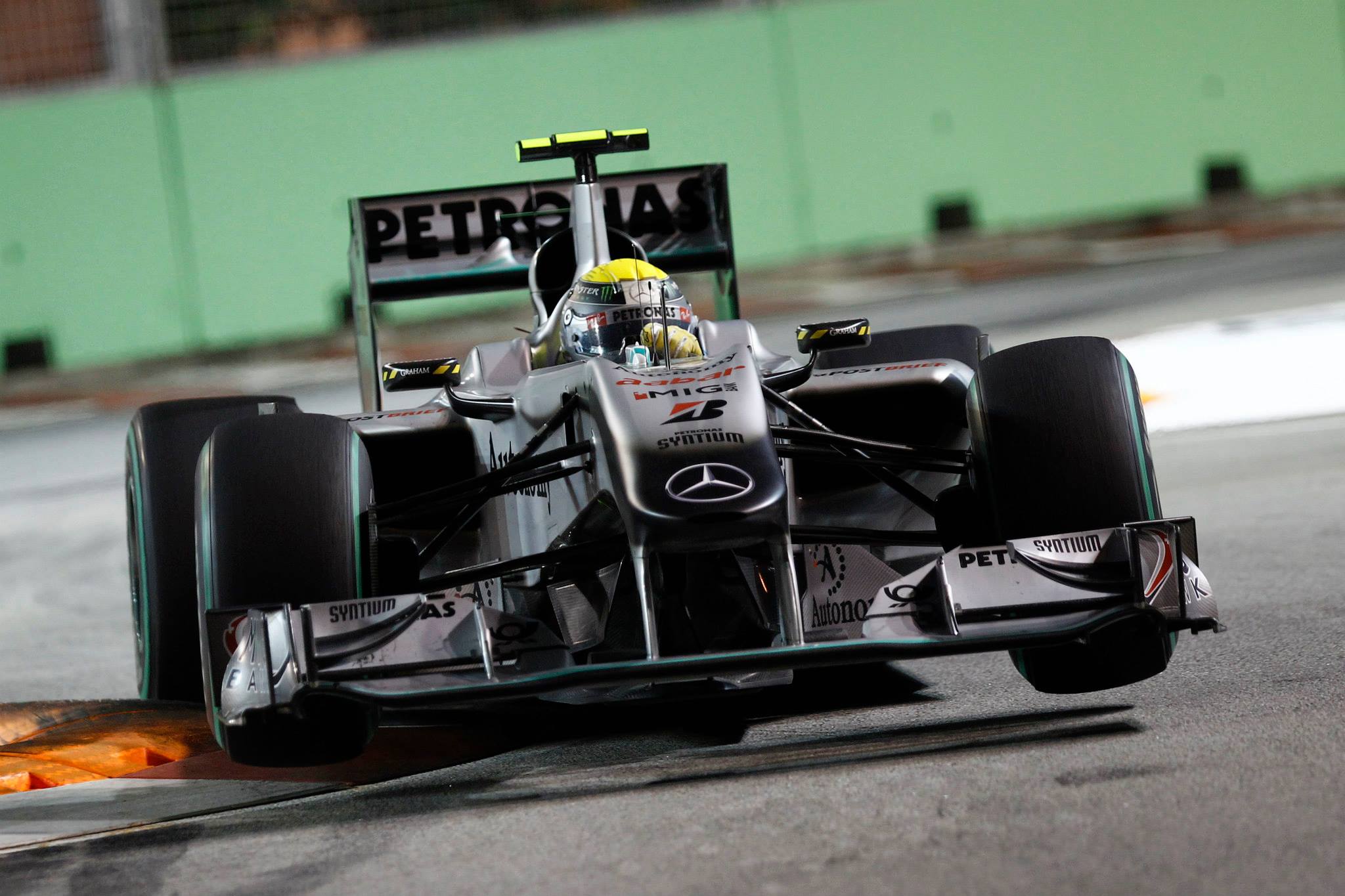 Mercedes Silver Arrows - Celebrating 100 Grands Prix